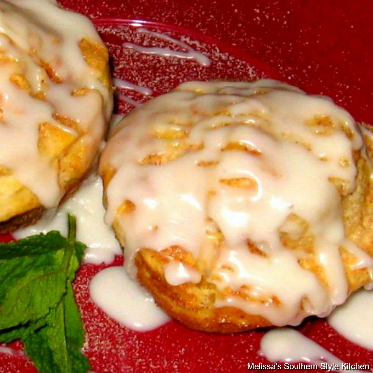Apple Cinnamon Biscuit Muffins - melissassouthernstylekitchen.com