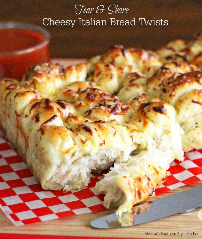 Tear And Share Cheesy Italian Bread Twists ...
