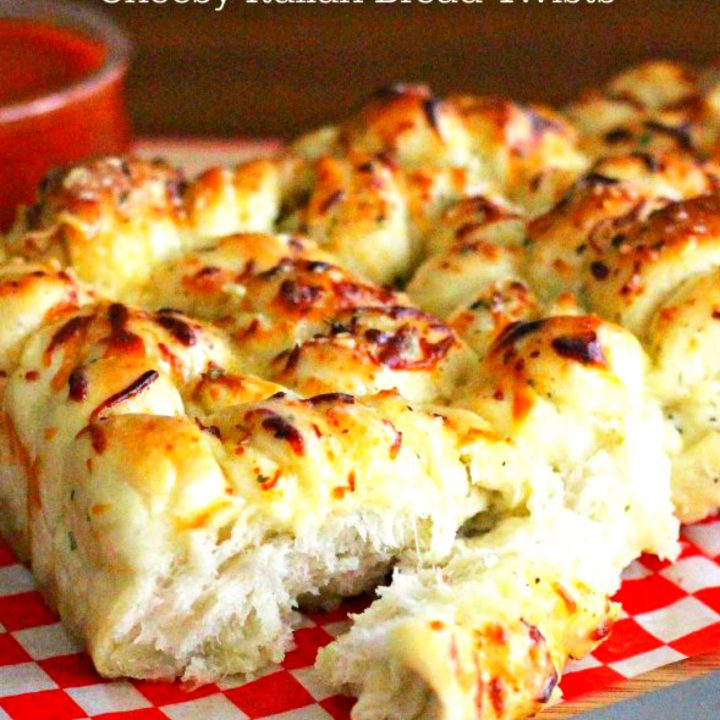 Tear And Share Cheesy Italian Bread Twists ...