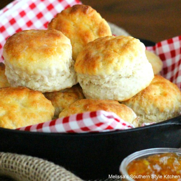 Fluffy Southern Buttermilk Biscuits - melissassouthernstylekitchen.com