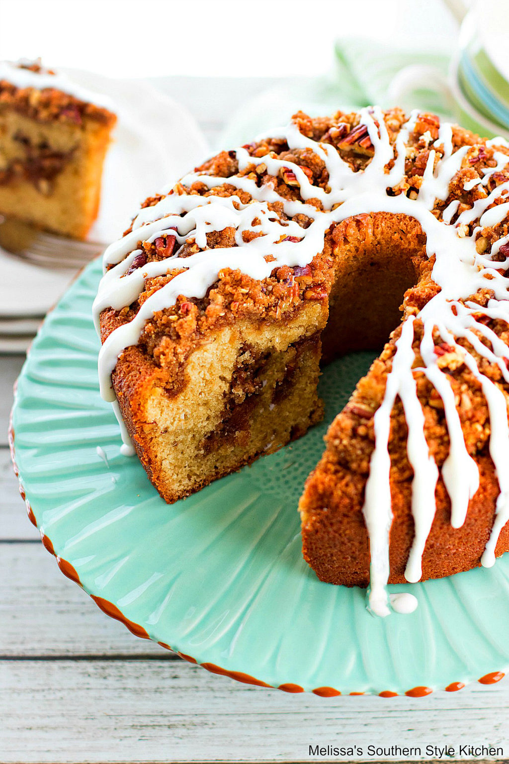 Cinnamon Streusel Coffee Cake - melissassouthernstylekitchen.com