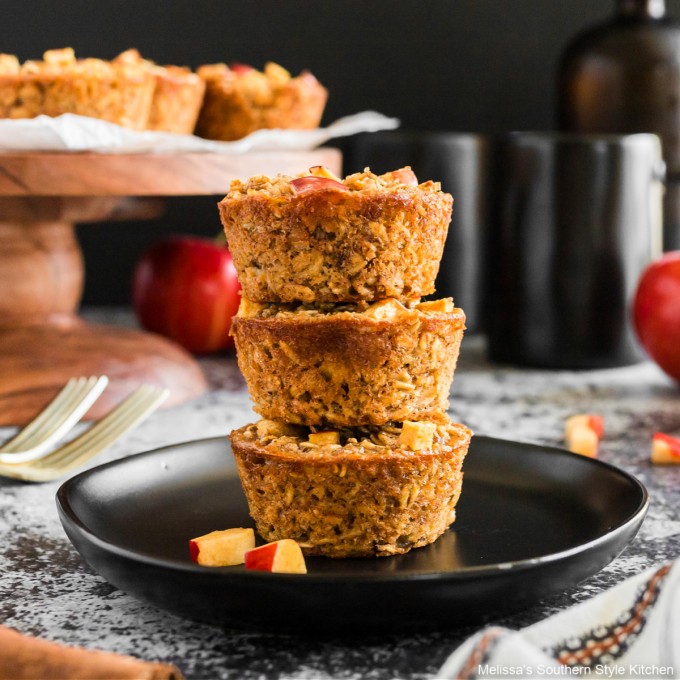 Apple Cinnamon Baked Oatmeal Cups - melissassouthernstylekitchen.com