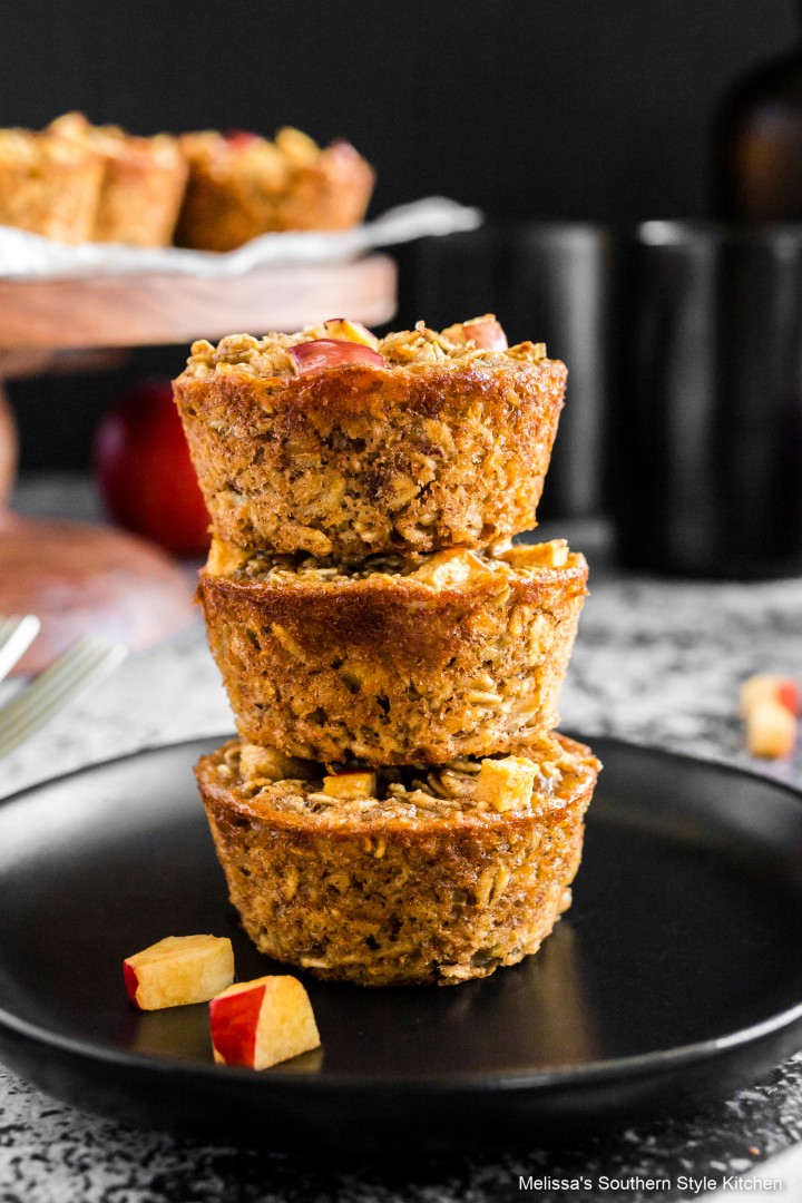 Apple Cinnamon Baked Oatmeal Cups - melissassouthernstylekitchen.com