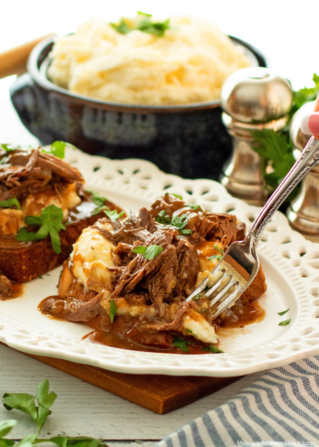 Hot Roast Beef Sandwiches - melissassouthernstylekitchen.com
