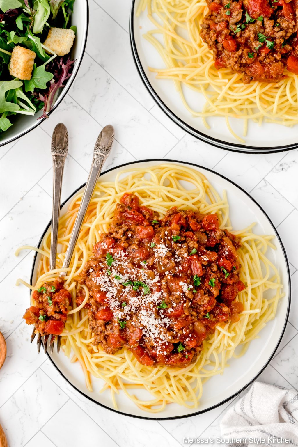Homemade Spaghetti Sauce - melissassouthernstylekitchen.com