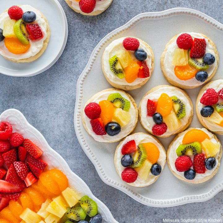 Fruit Pizza Sugar Cookies - melissassouthernstylekitchen.com