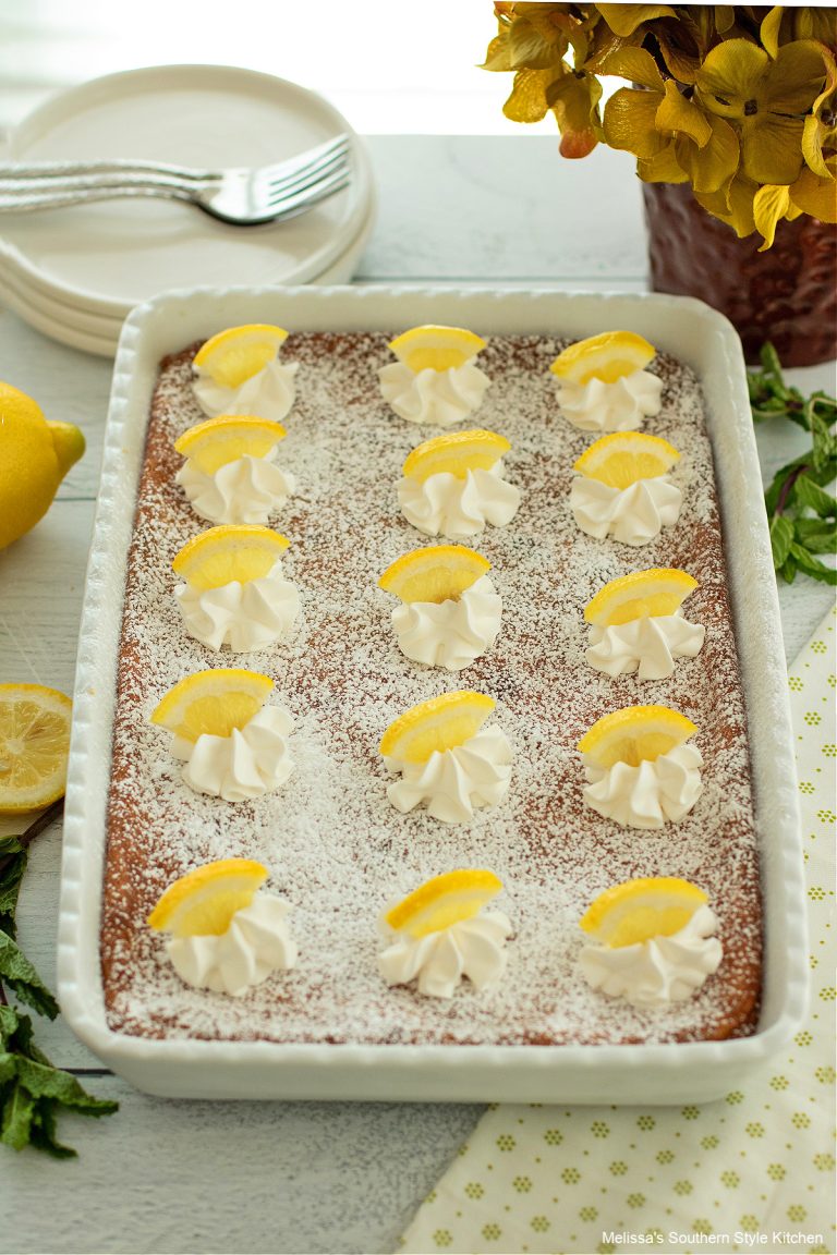 Lemon Gooey Butter Cake - melissassouthernstylekitchen.com