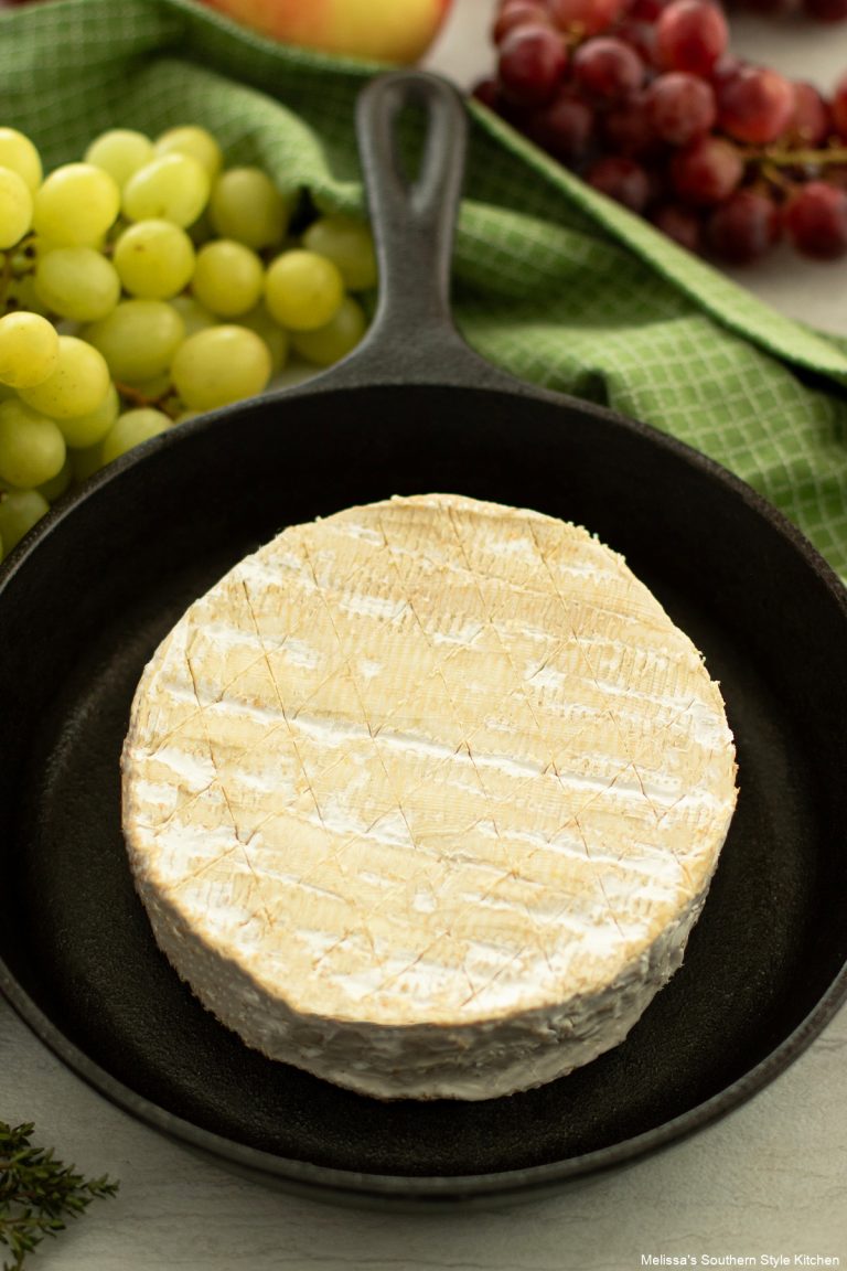Baked Brie - melissassouthernstylekitchen.com
