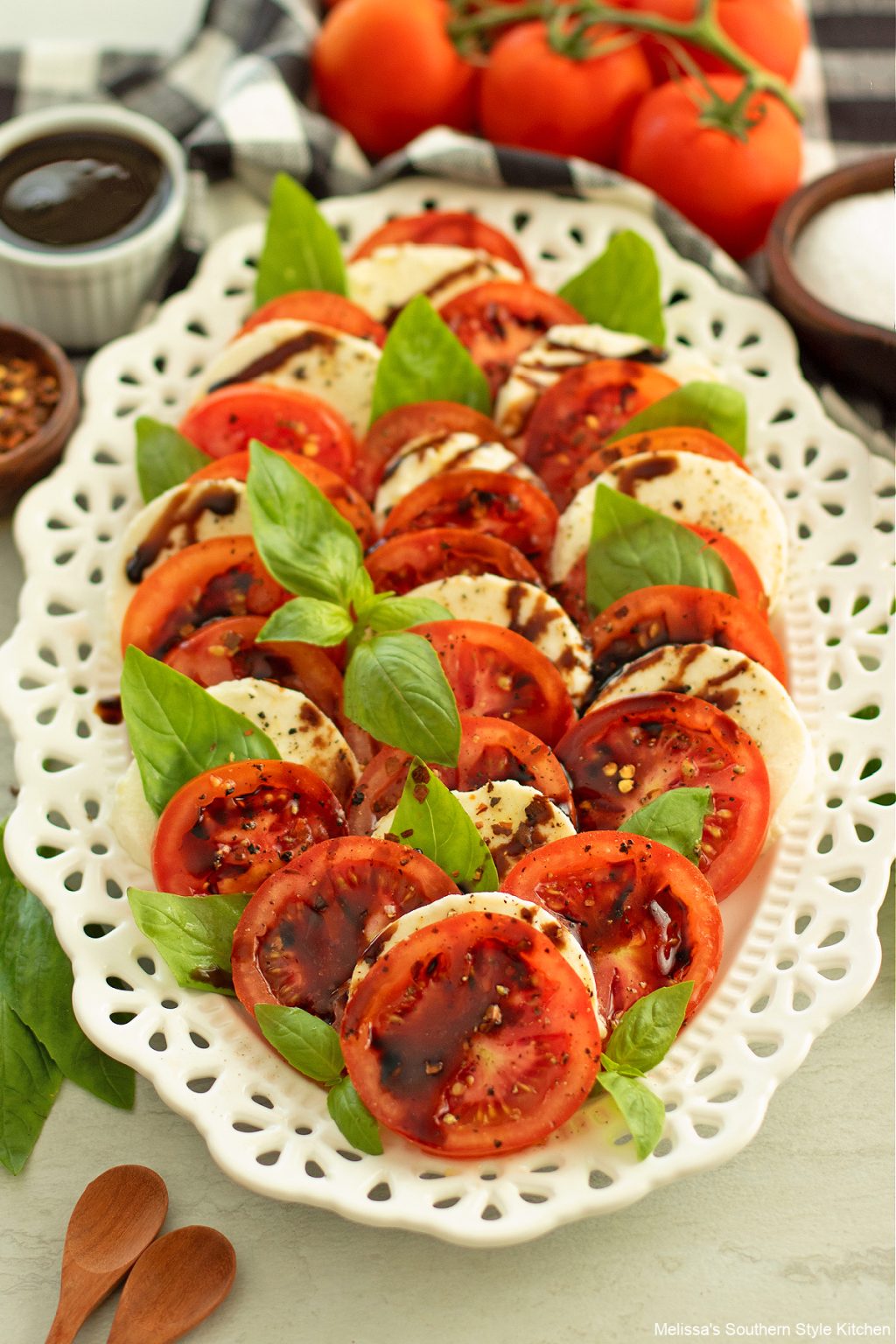 Caprese Salad Recipe - melissassouthernstylekitchen.com