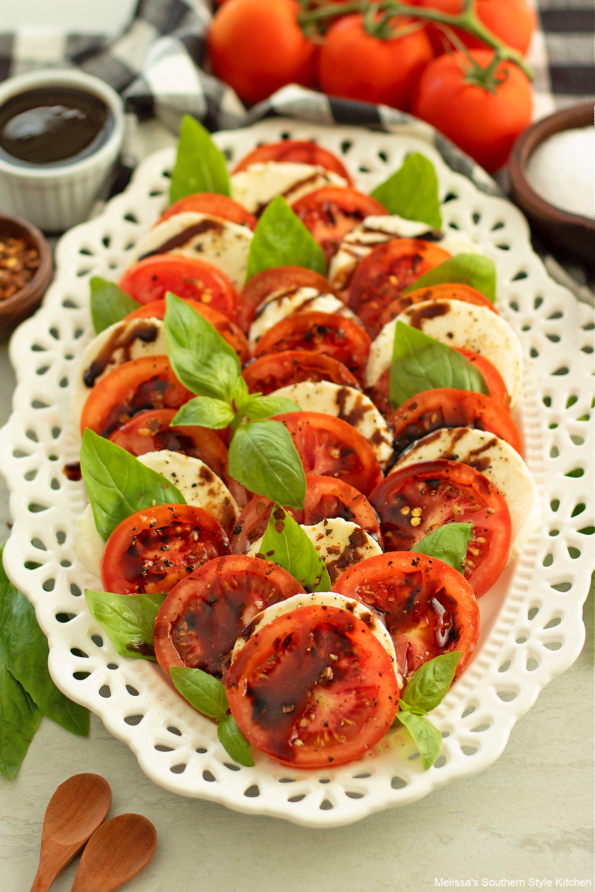 Caprese Salad Recipe - melissassouthernstylekitchen.com