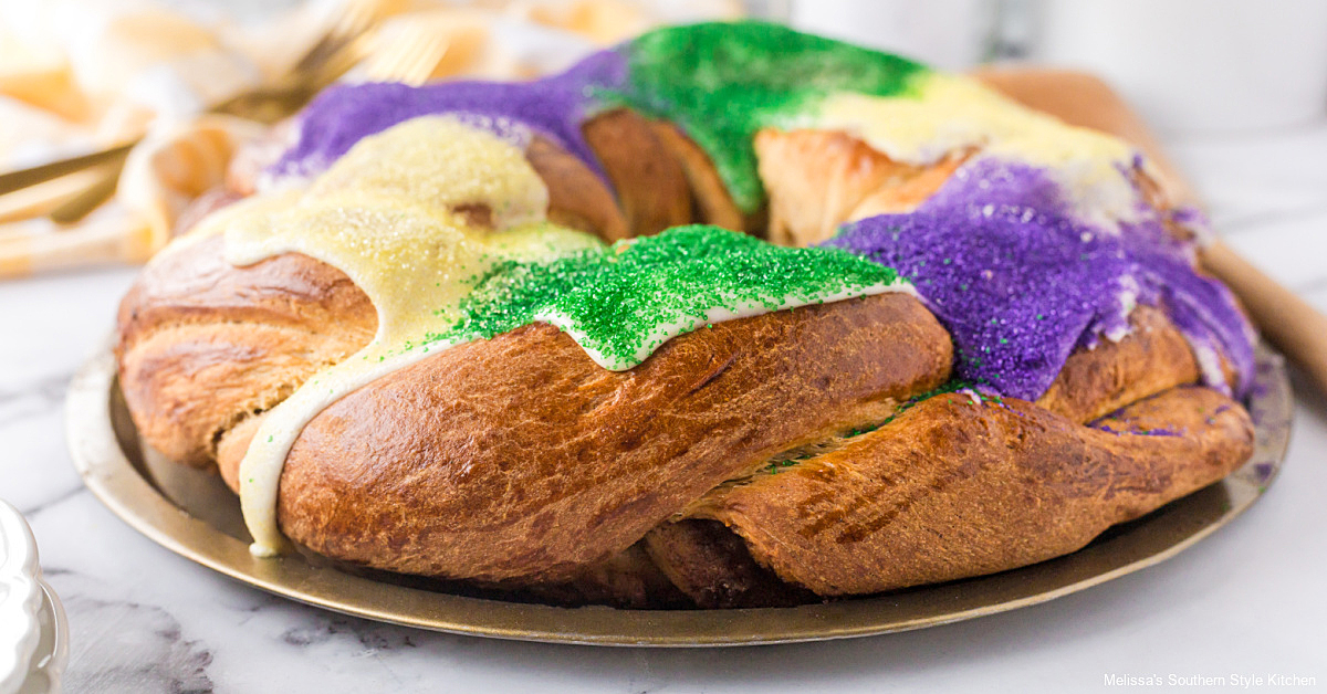 King Cake - melissassouthernstylekitchen.com